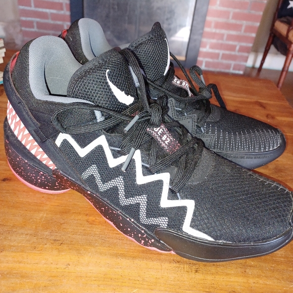 Shoes | Marvel X Adidas Don Issue 2 Venom Spider Man Basketball Shoes ...